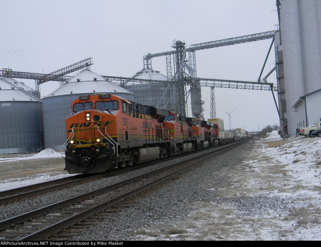BNSF 7583